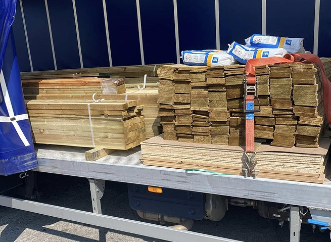 40mm x 40mm x 2400mm - Pine Cushion Corner Angle